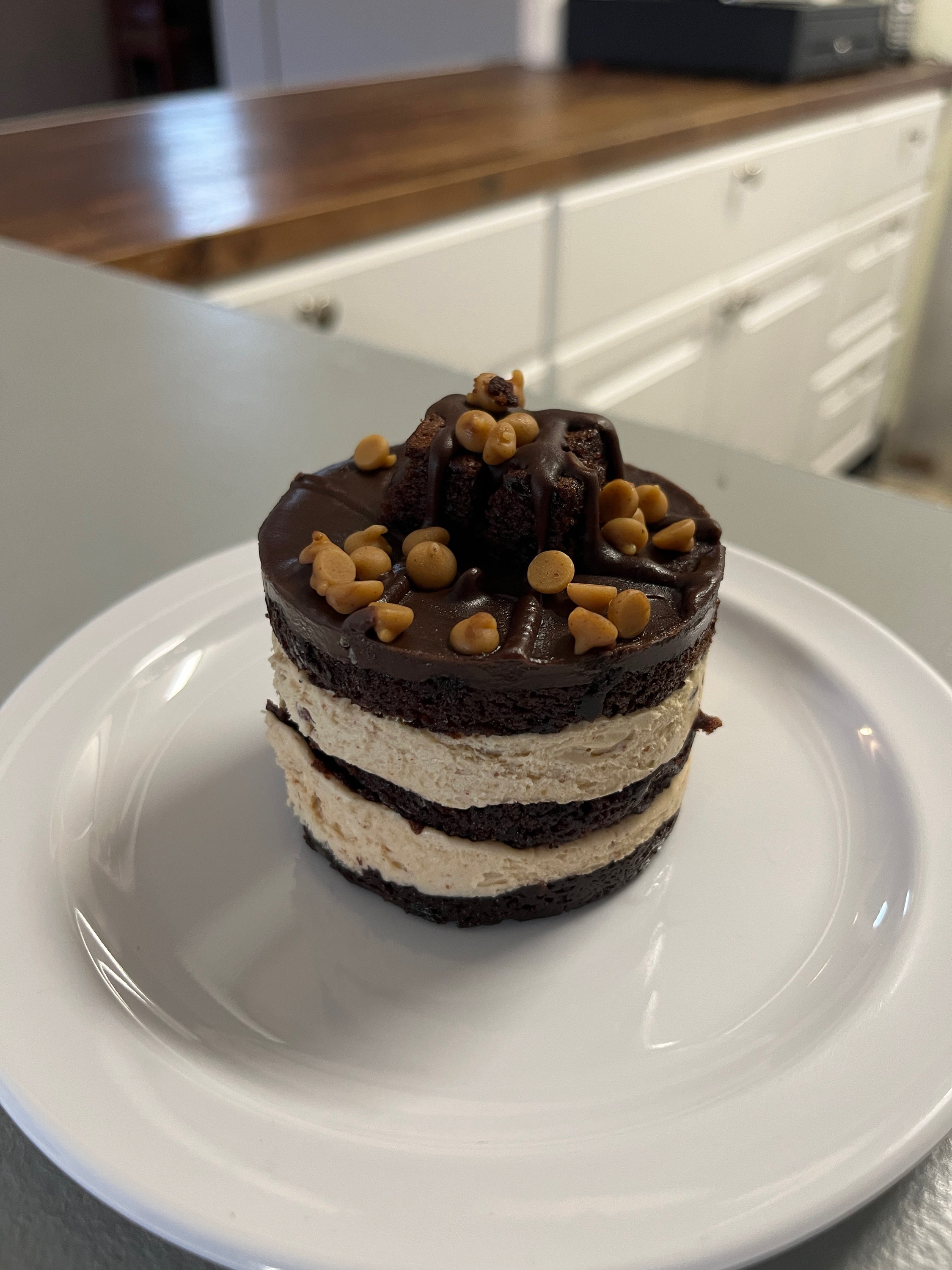 PEANUT BUTTER EXPLOSION CAKE | Order Online | Ryan's Famous Pizza in ...